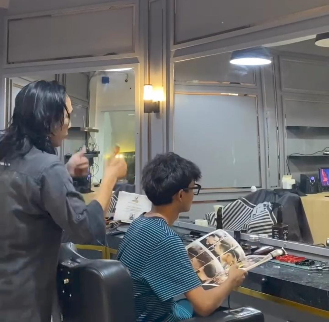 Mau Tampil Beda di Awal Tahun? Yuk, ke Wigs Barbershop! – Winaz Kreasi ...